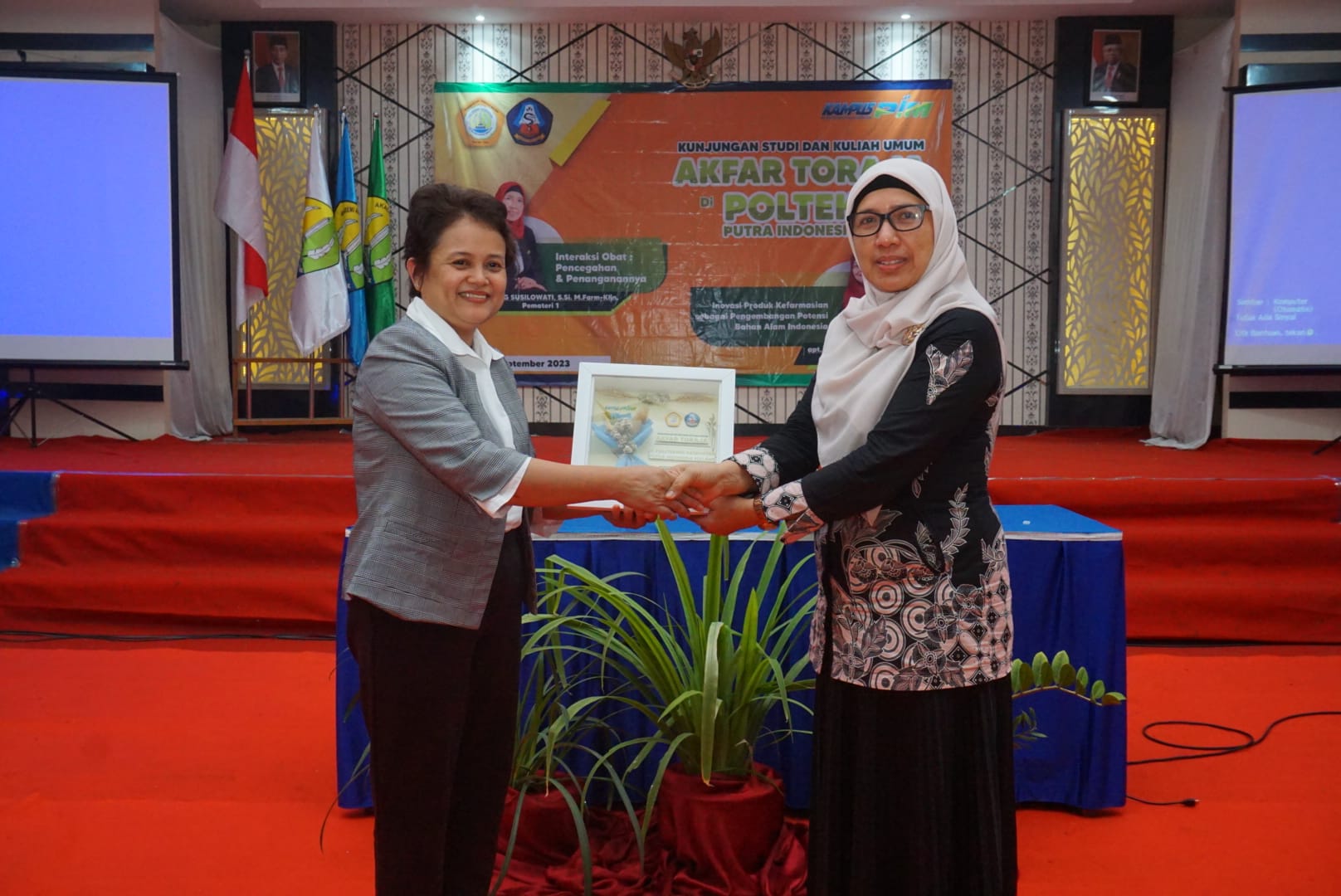 Poltekkes PIM Rujukan Studi Banding AKFAR Toraja