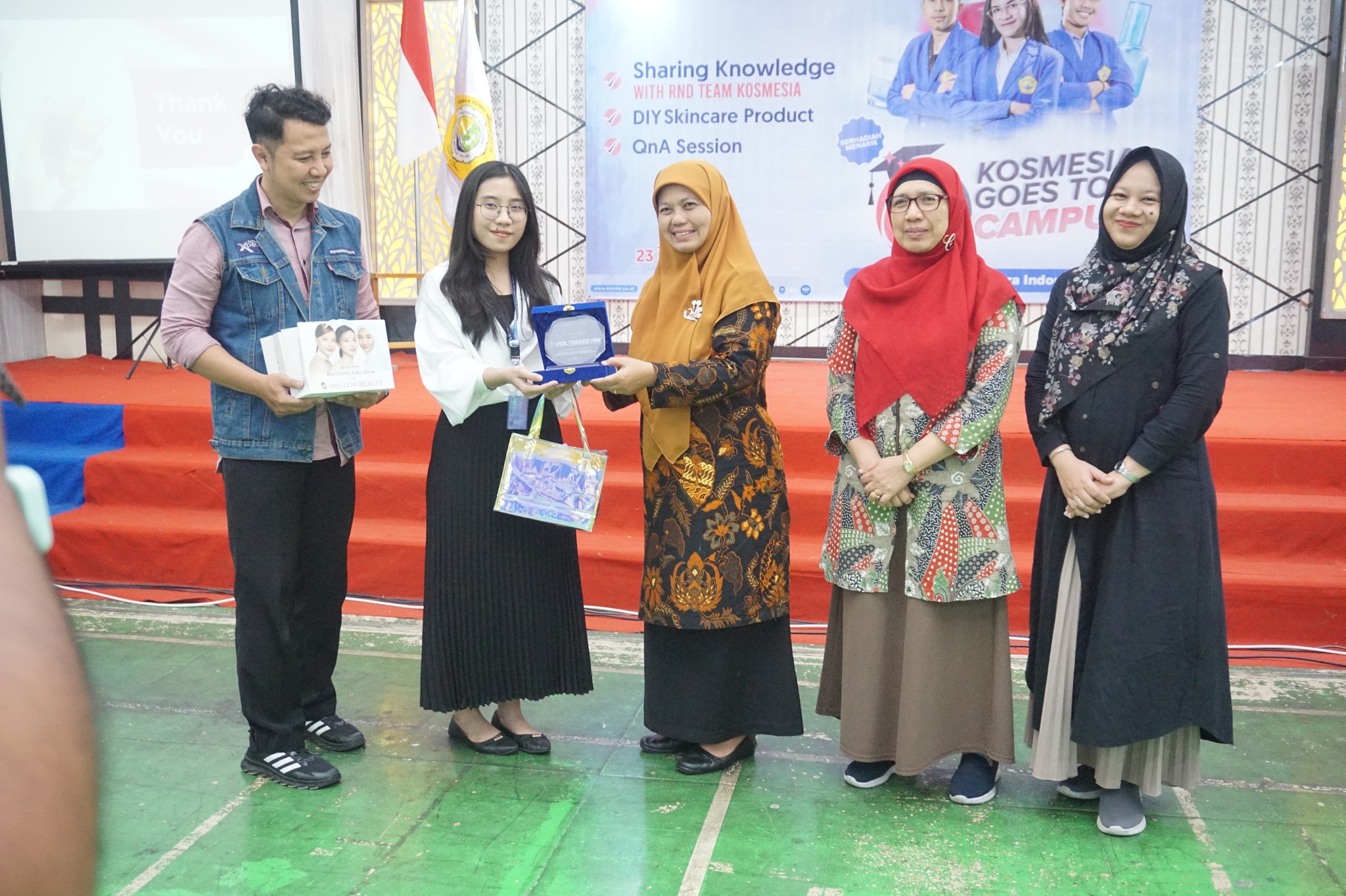 Alumni POLTEKKES PIM Meriahkan "KOSMESIA Goes To Campus"